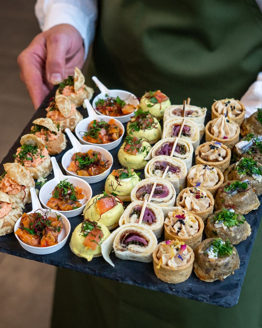 Formule 8 pièces salées/pers | Oscar Traiteur